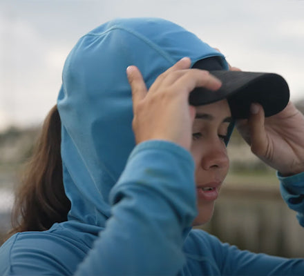 How to wear a cap with a ponytail